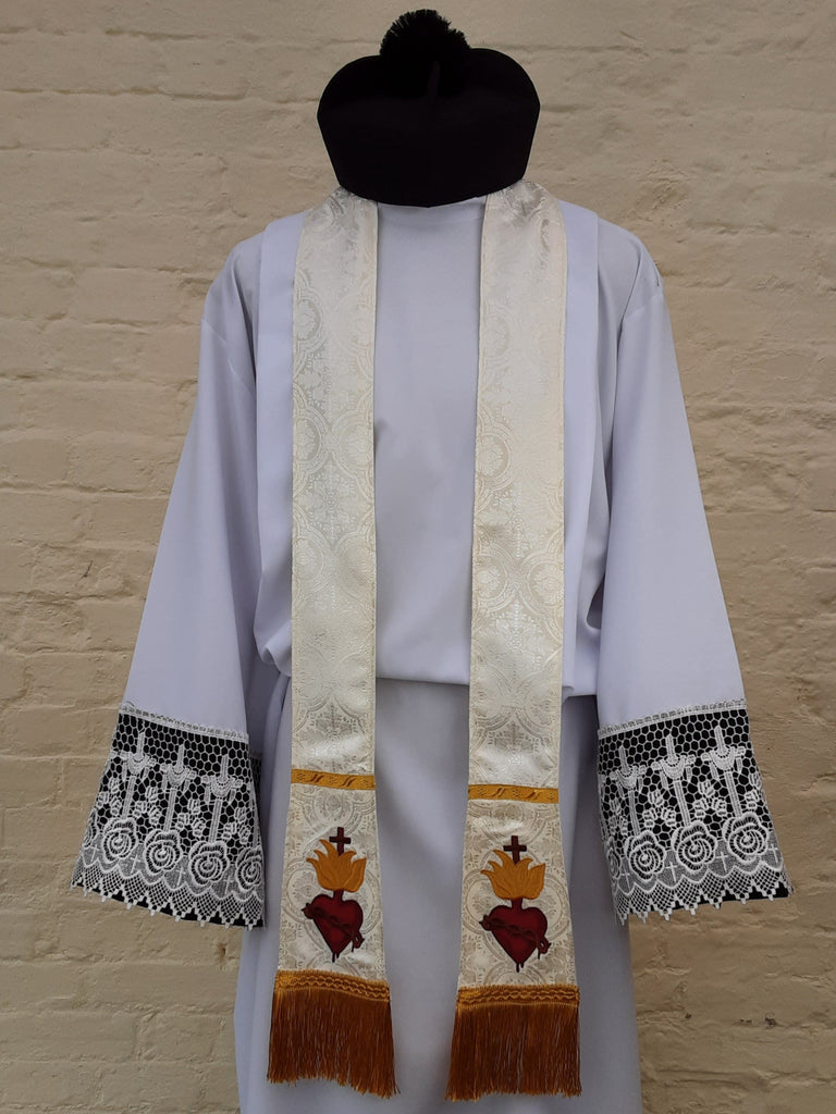 Di Clara | Sacred Heart Stole | Catholic Vestment | Worldwide Shipping