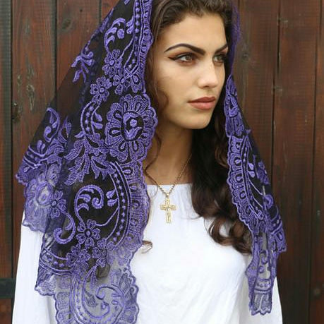 Di Clara - Handmade Vestments and Catholic Gifts